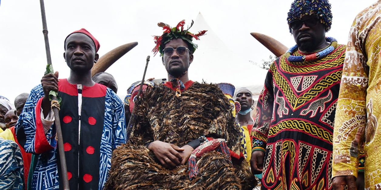 Cameroun : Nabil Njoya, le sultan des Bamouns, s’allie au RDPC de Paul ...