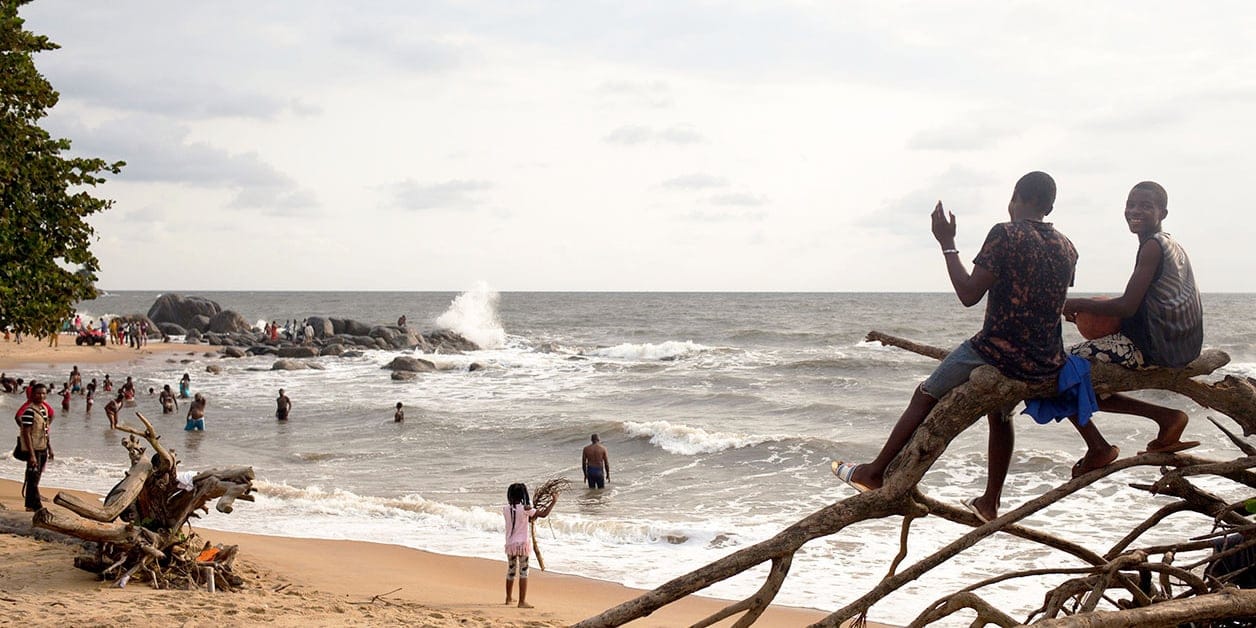 Cameroun : Kribi, lieu de villégiature des nantis – Jeune Afrique